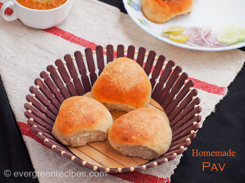 This is How You Can Bake Pav (Bread) at Home